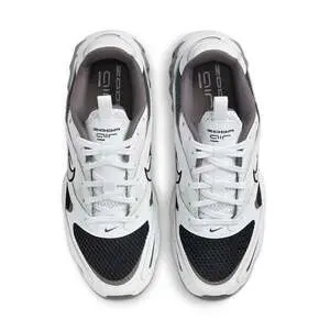 Nike Zoom Air Fire Low-top Sneakers - White/black