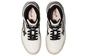 Asics Gel-spotlyte Low Top Sneakers - White/black