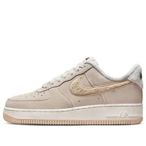 Nike Force 1 '07 Se 'sanddrift Sherpa' Low Top Sneakers - Brown