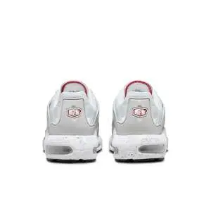 Nike Max Terrascape Plus Athletic Shoes - Grey/white