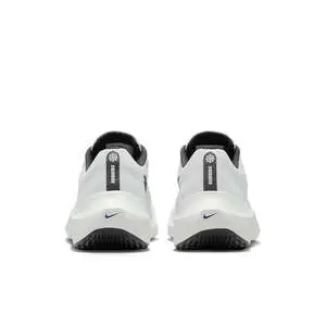 Nike Zoom Fly 5 Athletic Sneakers - White/black
