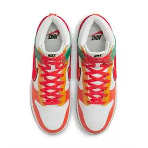 Nike Dunk High "chenille Swoosh" Sneakers