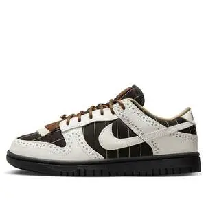Nike Dunk Low Sneakers