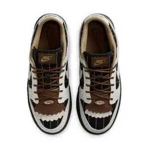 Nike Dunk Low Sneakers
