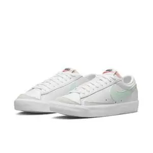 Nike Blazer Low '77 "white Barely Green" Sneakers - White/green