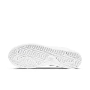 Nike Classic Cs Low Top Sneakers