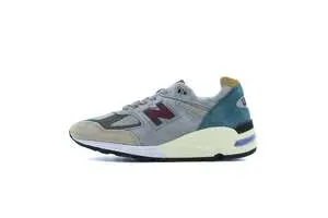 NEW BALANCE 990v2 Made In Usa Sneakers - Khaki/gray/green