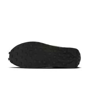 Nike Daybreak-type Sneakers - Gray/black/silver