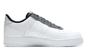Nike Force 1 '07 Lv8 Sneakers