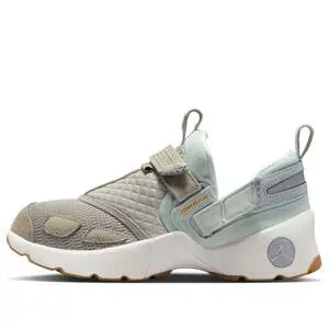 JORDAN Air Trunner Lx "corduroy" Sneakers - Multi-color