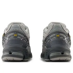 NEW BALANCE 1906r "raincloud" Sneakers - Raincloud/grey
