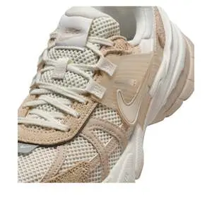 Nike V2k Run "sail Sanddrift" Sneakers - Sail/sanddrift/phantom
