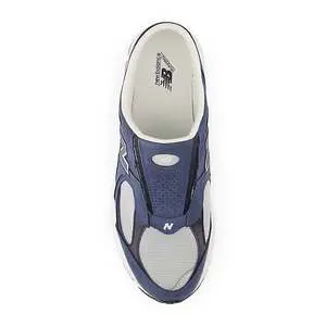 NEW BALANCE 2002r Mule Sneakers