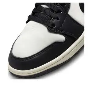 JORDAN 1 Low Se Vintage Panda Sneakers