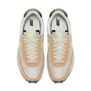 Nike Daybreak Sneakers - Brown/green