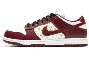 Nike Dunk Low X Supreme