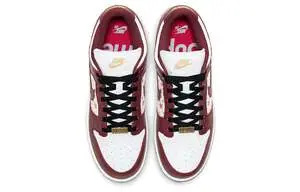 Nike Dunk Low X Supreme