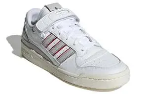 Adidas Forum Low Sneakers