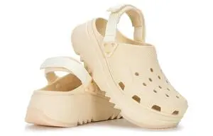 CROCS Classic Hiker Xscape Clog - Cream