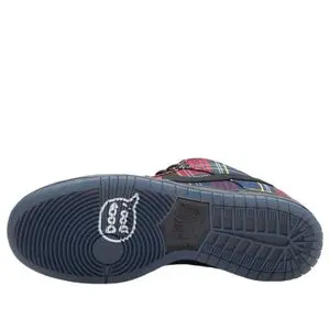 Nike Dunk Low X Nardwuar Tartan Sneakers