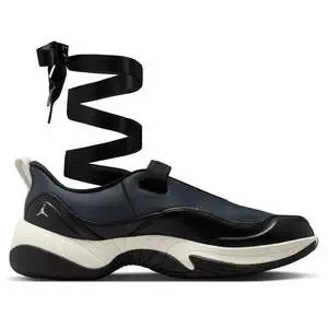 JORDAN Air Pointe Sneakers - Black/sail