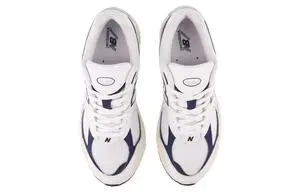NEW BALANCE 2002r Sneakers - White/blue