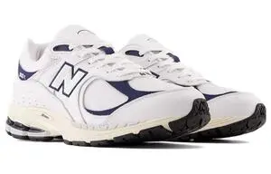 NEW BALANCE 2002r Sneakers - White/blue