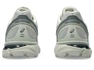 Asics Gel-terrain Sneakers - Grey/white