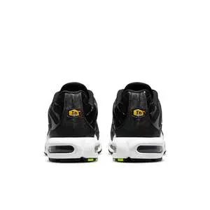 Nike Max Plus "just Do It" Sneakers - Black/green