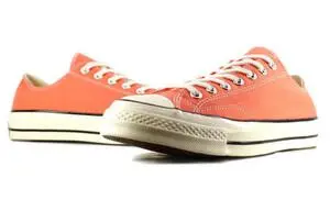 CONVERSE Chuck 70s Low Top Vintage Canvas Sneakers - Pink