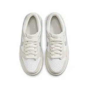 Nike Dunk Low Sneakers