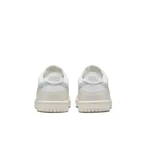 Nike Dunk Low Sneakers