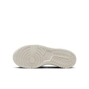 Nike Dunk Low Sneakers
