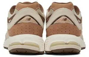 NEW BALANCE 2002r Corduroy Sneakers - Brown/khaki
