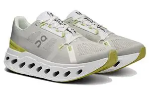 On Cloudeclipse Sneakers - White/sand
