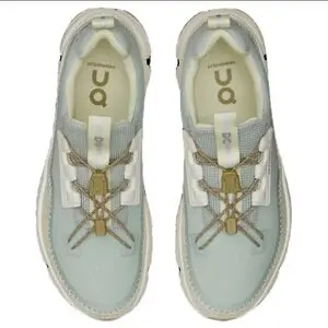 On Cloudaway "glacier Seedling" Sneakers - Glacier/seedling