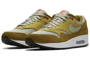 Nike Max 1 Premium Retro Sneakers - Yellow