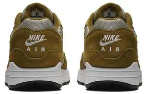 Nike Max 1 Premium Retro Sneakers - Yellow
