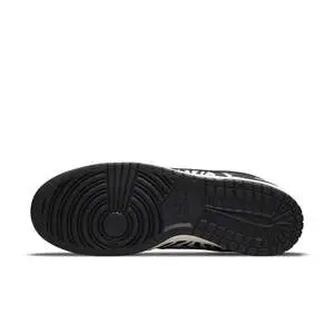 Nike Quartersnacks "zebra Cakes" Dunk Low Lx Sneakers