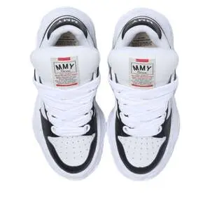 Mihara Yasuhiro Wayne Low Leather Puffer Sneakers - Black/white