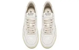 AUTRY Medalist Leather Low Top Sneakers - White/pink