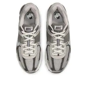 Nike Zoom Vomero "light Iron Ore" Sneakers - Grey
