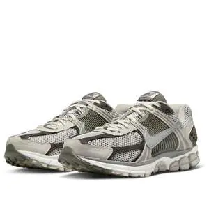 Nike Zoom Vomero "light Iron Ore" Sneakers - Grey