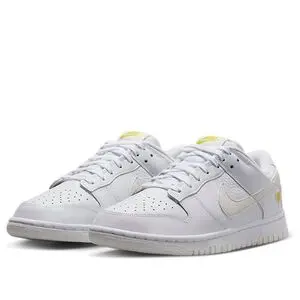 Nike Dunk Low "yellow Heart" Sneakers