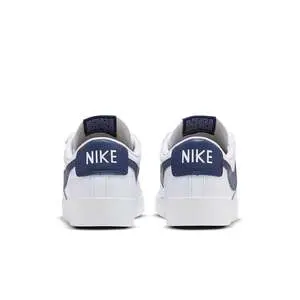 Nike Blazer Low Le Sneakers - White/blue