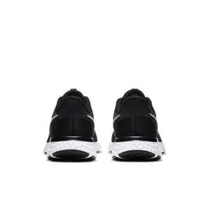 Nike Revolution 5 Ext Low Top Sneakers