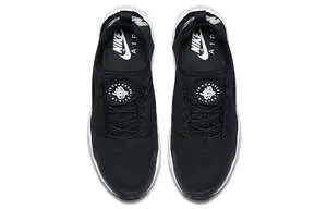 Nike Huarache Run Ultra Sneakers - Black/white