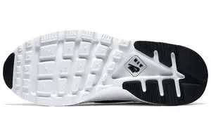 Nike Huarache Run Ultra Sneakers - Black/white