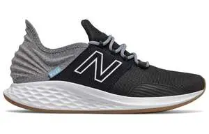NEW BALANCE Fresh Foam Roav "tee Shirt Light Aluminum" Sneakers - Black