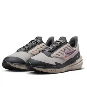 Nike Zoom Winflo Shield Running Shoes - Grey